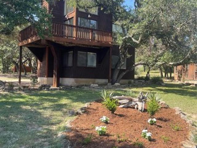 334 Coventry Rd, Spicewood, TX 78669