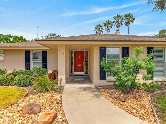 334 Cape Cod Dr, Corpus Christi, TX 78412