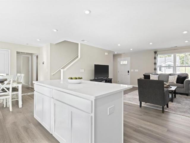 334 Arches Ln