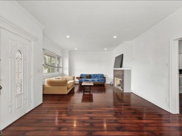 334 Brook Ave