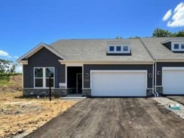 334 Gleneagles Dr, Butler, PA 16001