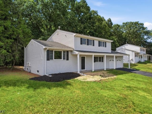 334 Daniel St