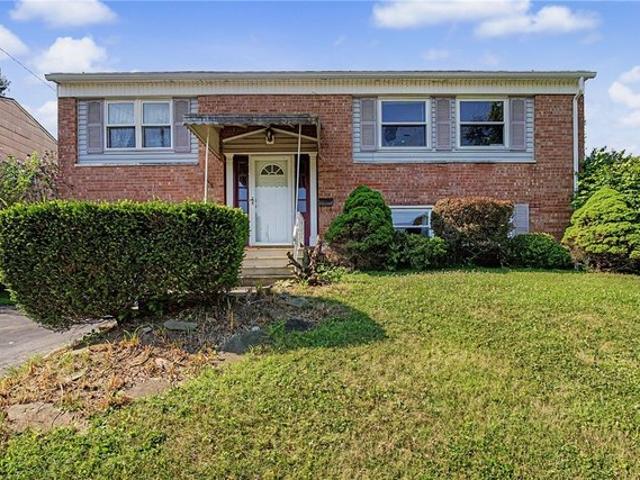 334 Ellenwood Dr, West Carrollton, OH 45449