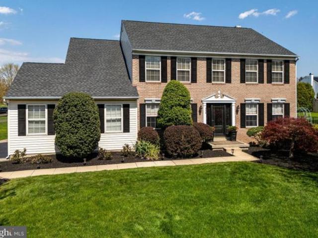 334 Evening Walk Ln, Warrington, PA 18976