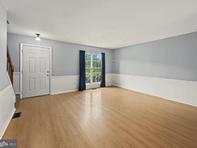 334 Fullerton Place
