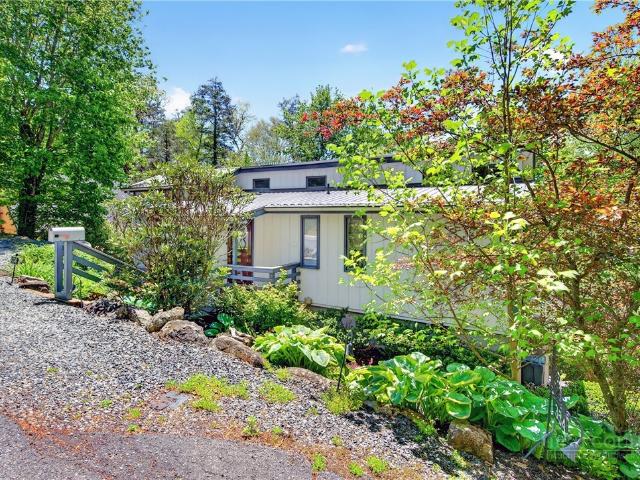 334 Harbor Lake Road