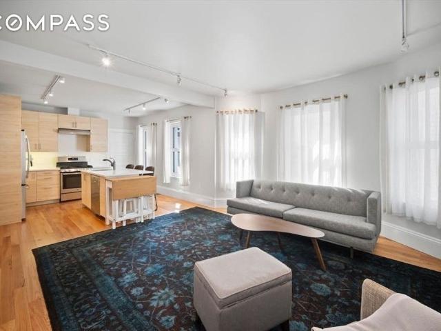 334 Highland Ave 1, Somerville, MA