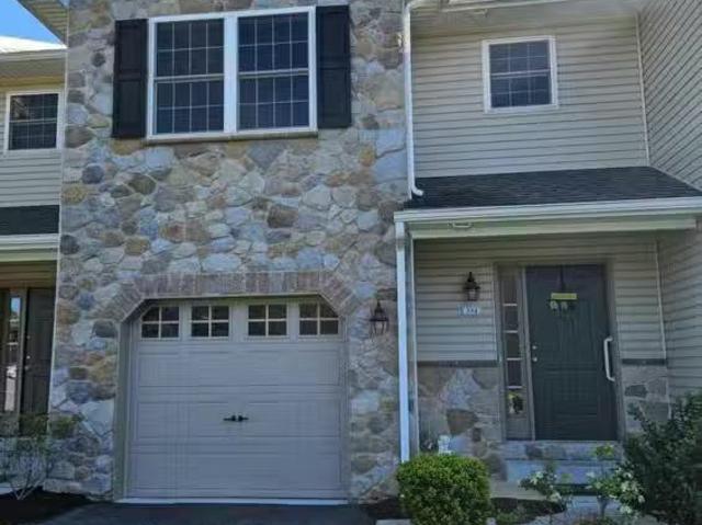 334 MELBOURNE LN, MECHANICSBURG, PA 17055 Condo/Townhome For S.