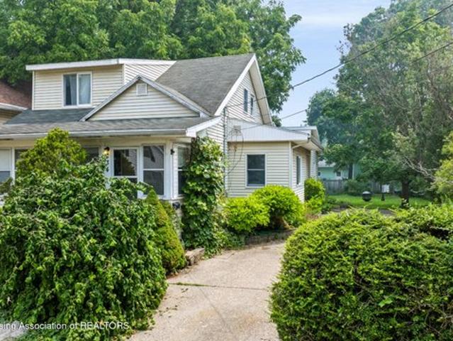 334 N Magnolia Ave, Lansing, MI 48912