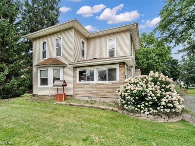 334 N Main St, Columbiana, OH 44408