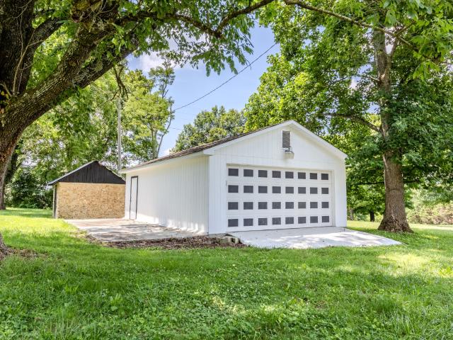 334 N Robin Hood Rd