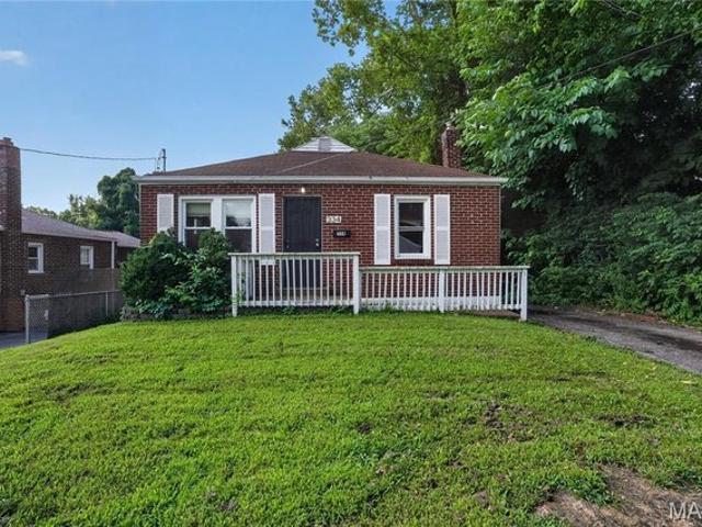 334 Northridge Dr, Saint Louis, MO 63137