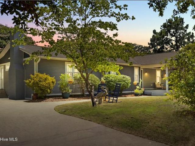 334 NE 59th St, Oak Island, NC 28465