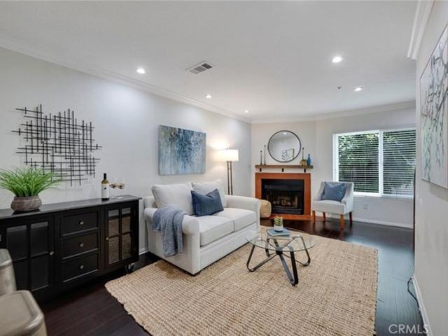 334 S Walnut Ave Apt D, Brea, CA 92821