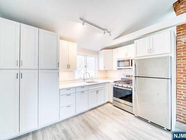 334 Broad B, Ridgewood, US, NJ