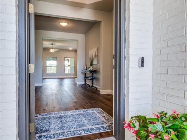 334 Sahara Drive