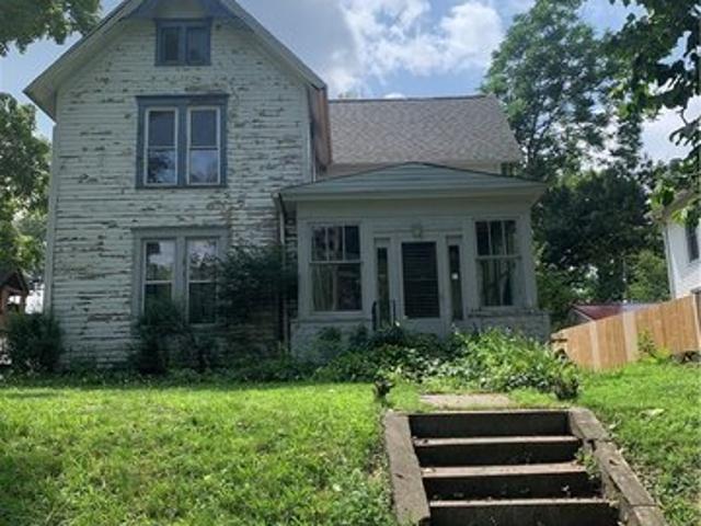 334 State St, Leetonia, OH 44431
