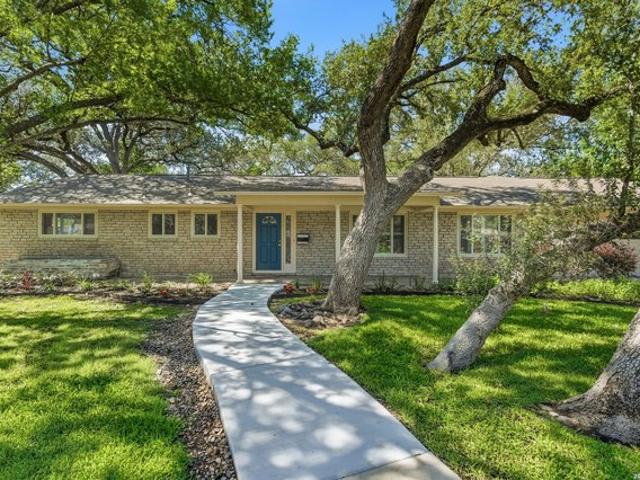 334 Royal Oaks Dr, San Antonio, TX 78209