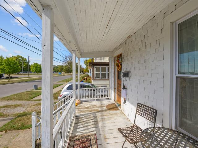 334 W Oak Orchard Street