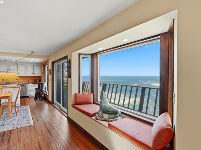 3355 otter crest loop