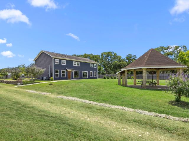 3355 Clayhead Road