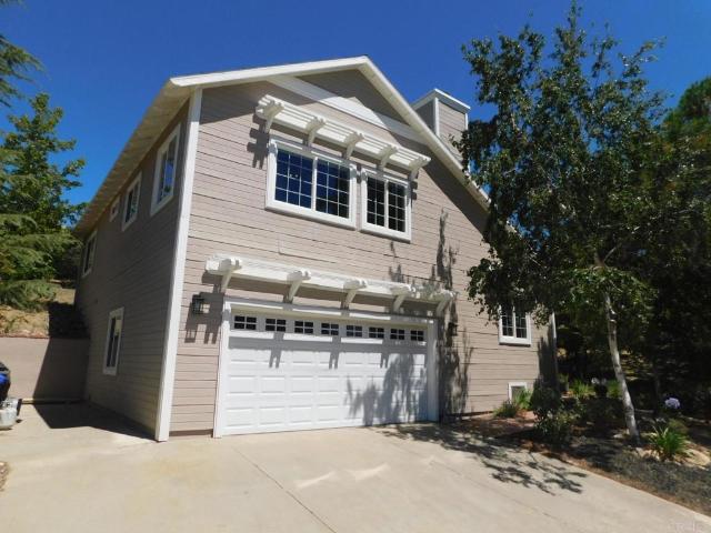3355 Lakeview Drive