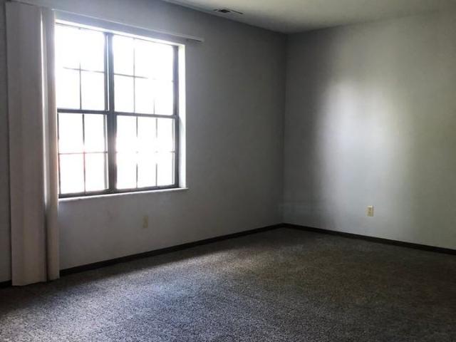 3355 W LASKEY RD 2 Bedroom Apartment for Rent at 3355 W Laskey Rd, Toledo, OH 43623 Franklin Park