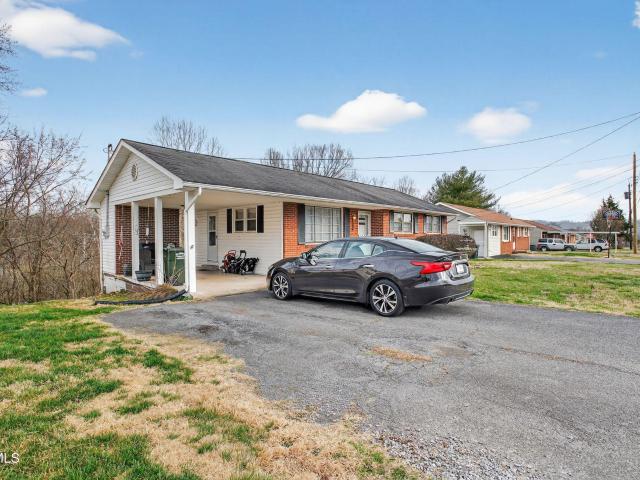 3356 Grandview Drive