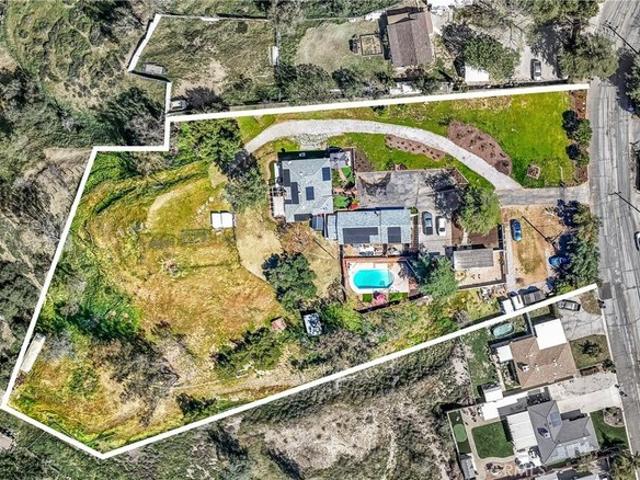 33574 Washington Dr, Yucaipa, CA 92399