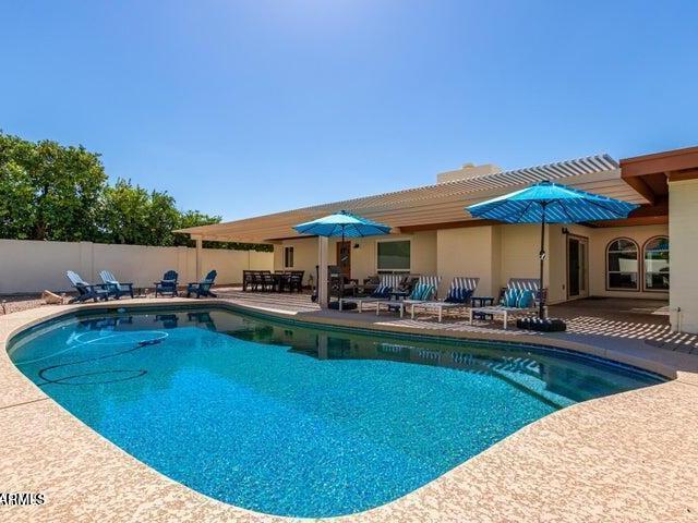 3357 E Hatcher