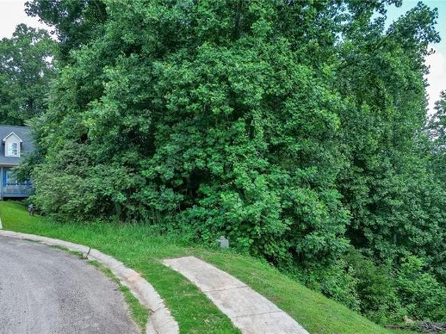 3358 Pennington Point Dr, Gainesville, GA 30507