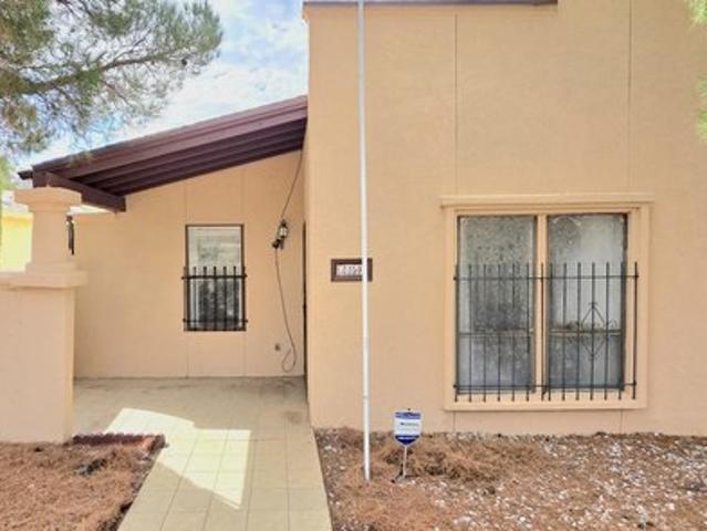 3350 Majestic Rdg, Las Cruces, NM 88011