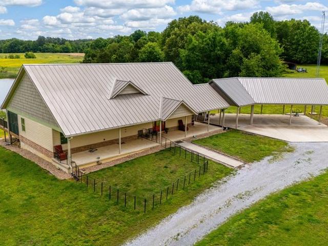 3350 N McGeesville Rd, Carbondale, IL 62902