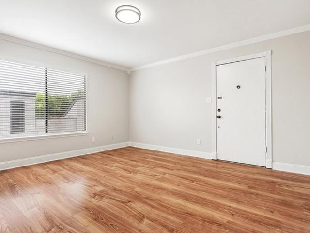 3350 Altamont Rd S Unit C11, Birmingham, AL 35205