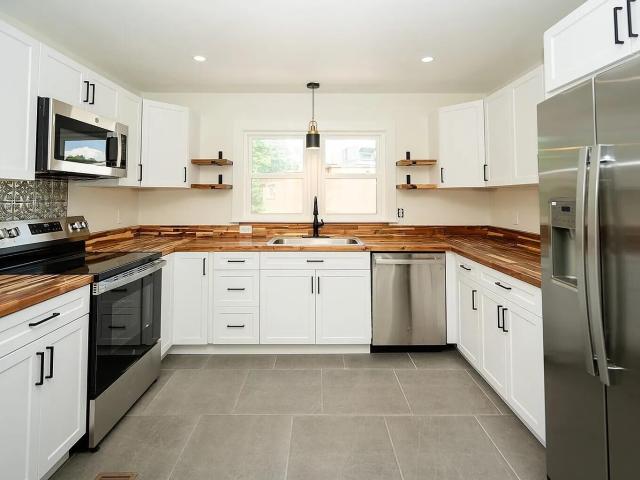 3351 Black Oak Circle