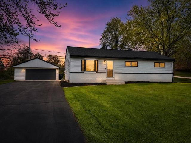 3351 E Carol Ct