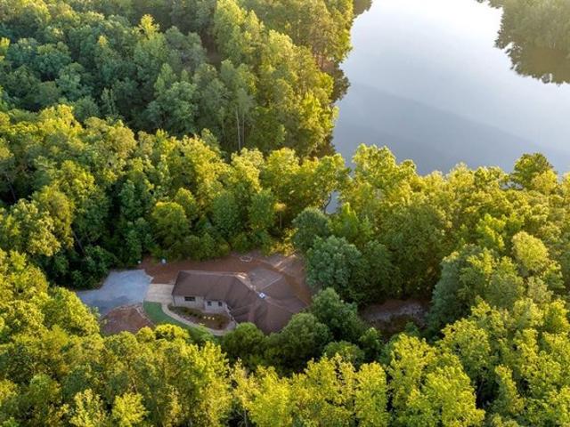3351 Wahrani Ln, Lanexa, VA 23089