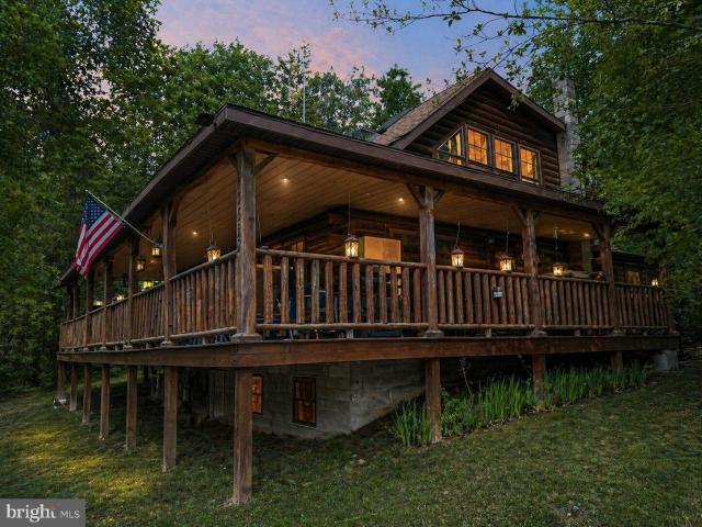 33529 Watts Bay Dr, Wallops Island, VA 23337 | MLS #VAAC2002