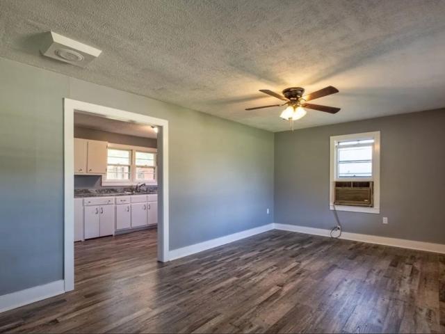 3352 Dunmor Deer Lick Rd