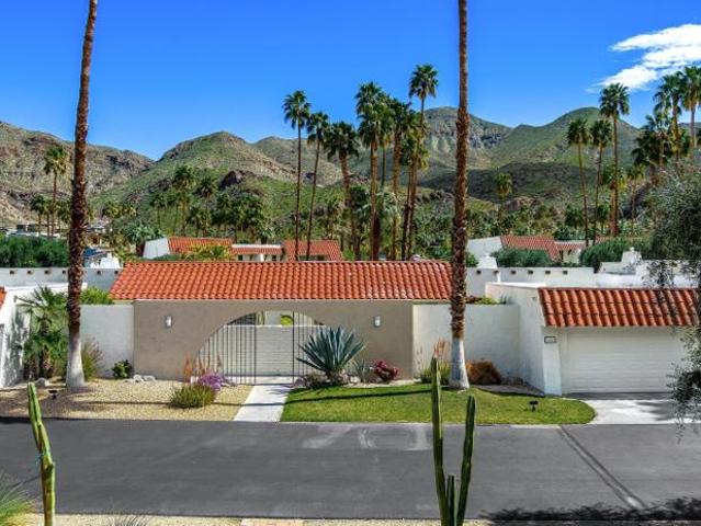 3352 E Bogert Trail, Palm Springs, CA 92264