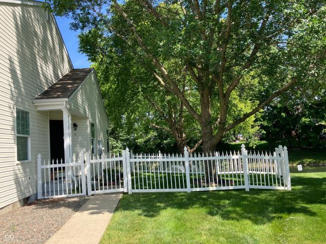 3352 Eaton Mews Court