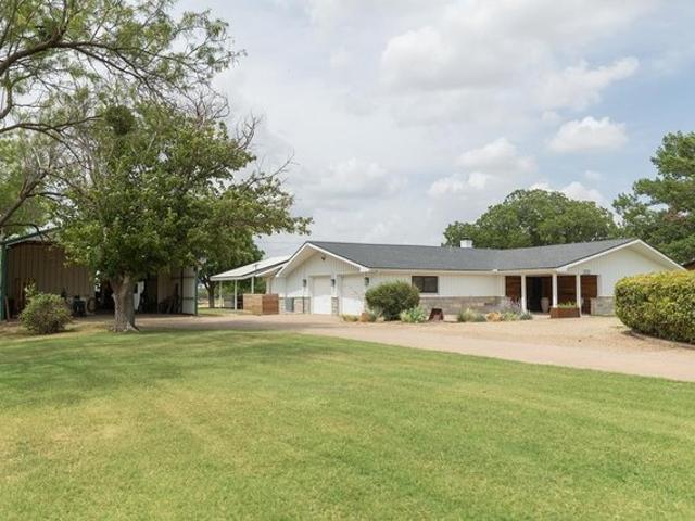 3352 Gary Brewer Rd, Snyder, TX 79549