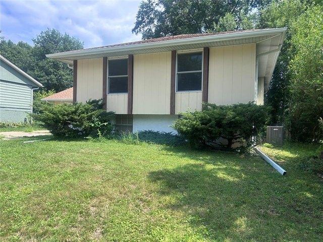 3352 Tulane Ave, Iowa City, IA 52245