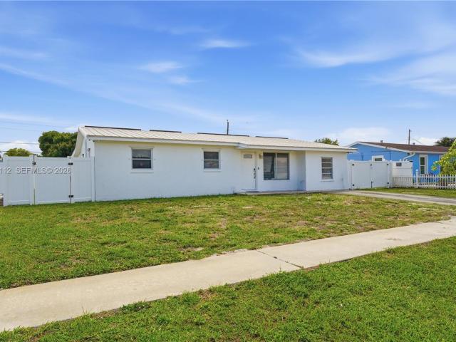 3352 Taconic Dr, West Palm Beach, FL 33406 | Compass