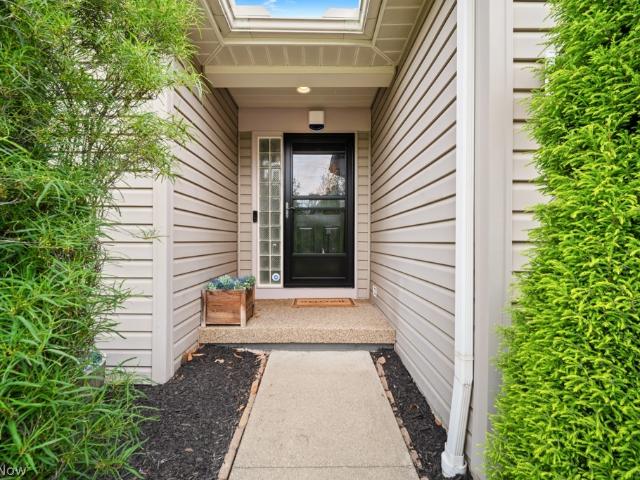 3353 Sleepy Hollow Road