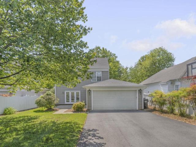 3353 Turnberry Cir