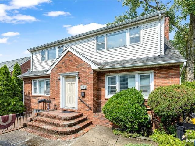 335 10th Street Unit# 2nd fl. Palisades Park, US, NJ