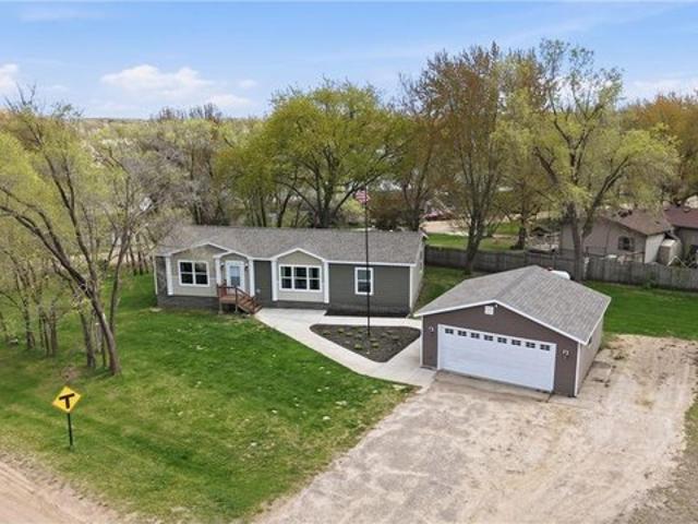 335 146th St, South Haven, MN 55382