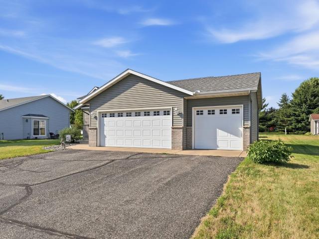 335 Country Side Lane