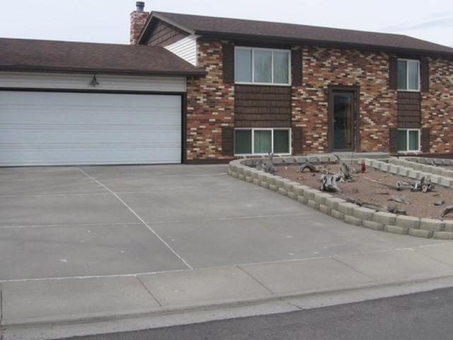 335 Cedar St, Green River, WY 82935